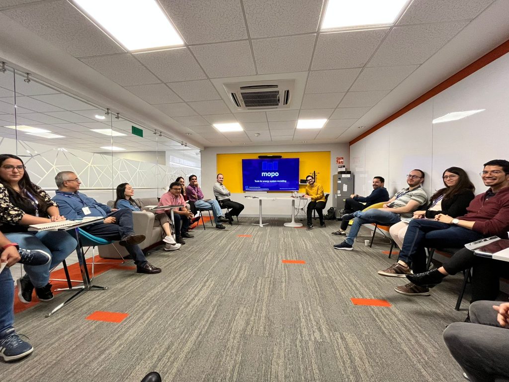 Mopo presented to the Colombian ISO - Mopo